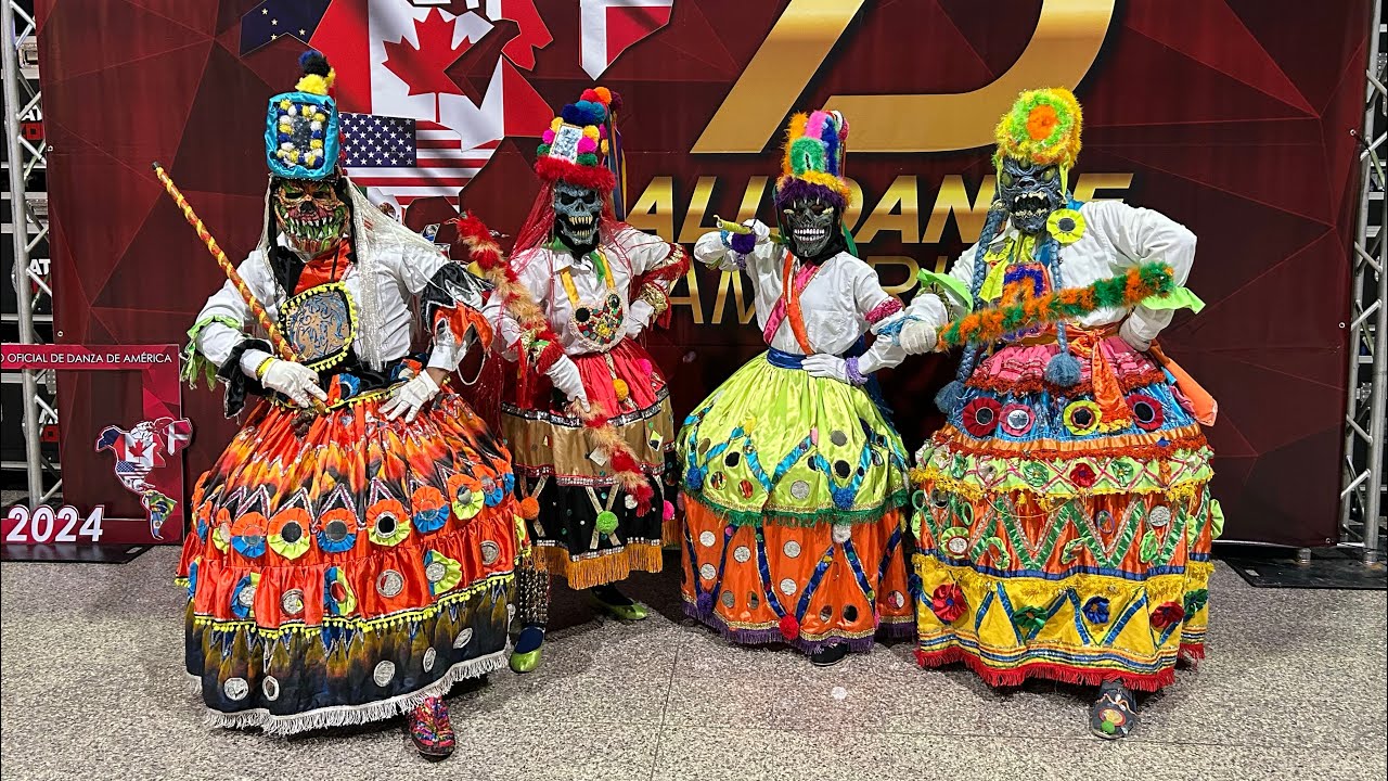 Danza de los Diablitos Espejos - Profolkpanama - YouTube