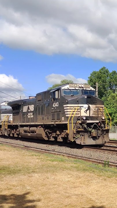 NS 22X w/ AC44C6M Trio - 6/27/24 #nsreadingline - YouTube