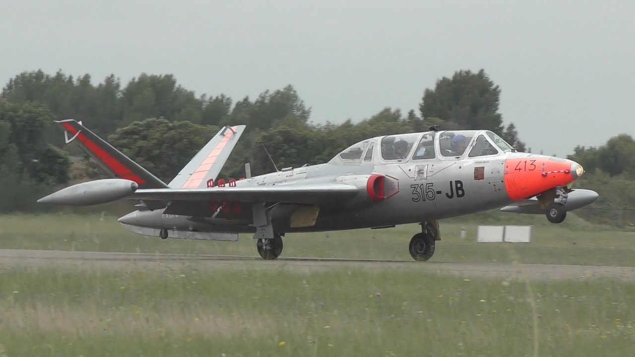 Fouga Magister Arrival | Meeting de l'Air de Salon-de-Provence 2023 ...
