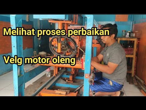 Proses perbaikan velg motor oleng - YouTube
