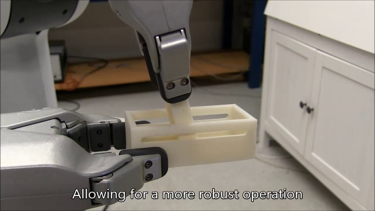 Folding Assembly by Means of Dual-Arm Robotic Manipulation - YouTube