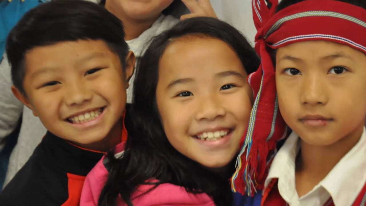 Karenni Traditional Dee Ku Festival - YouTube