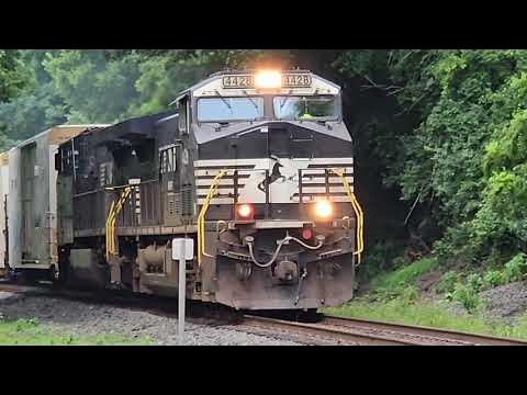 NS 4428 Leads NS 4411 on NS K47 Passing Through in Boyce VA - YouTube