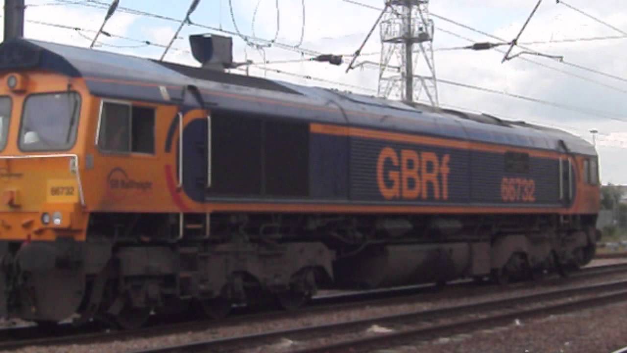 GBRf Class 66 *66732* Passing Doncaster Light Engine - YouTube