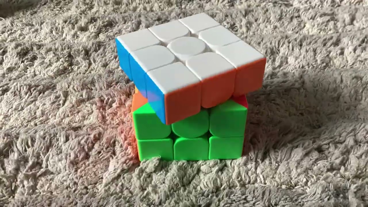 Smooth Rubik’s cube turn - YouTube