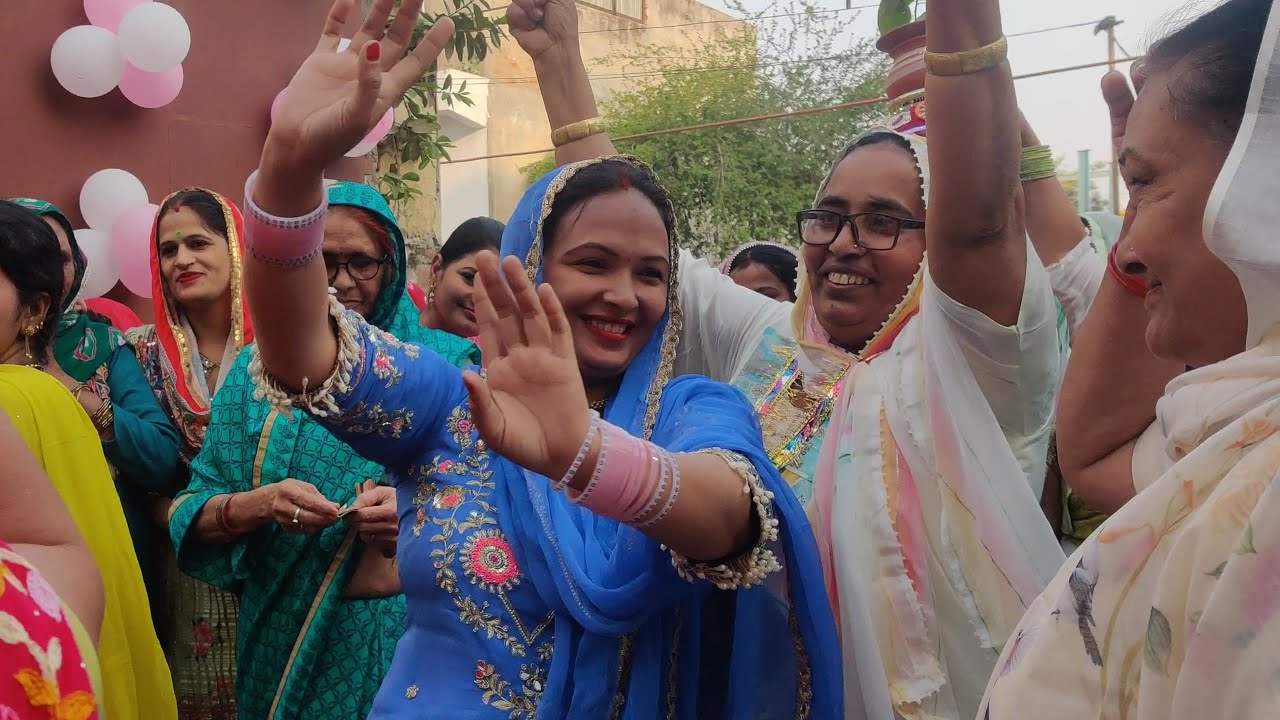 Krishna's World_Versha Kataria is live! - YouTube