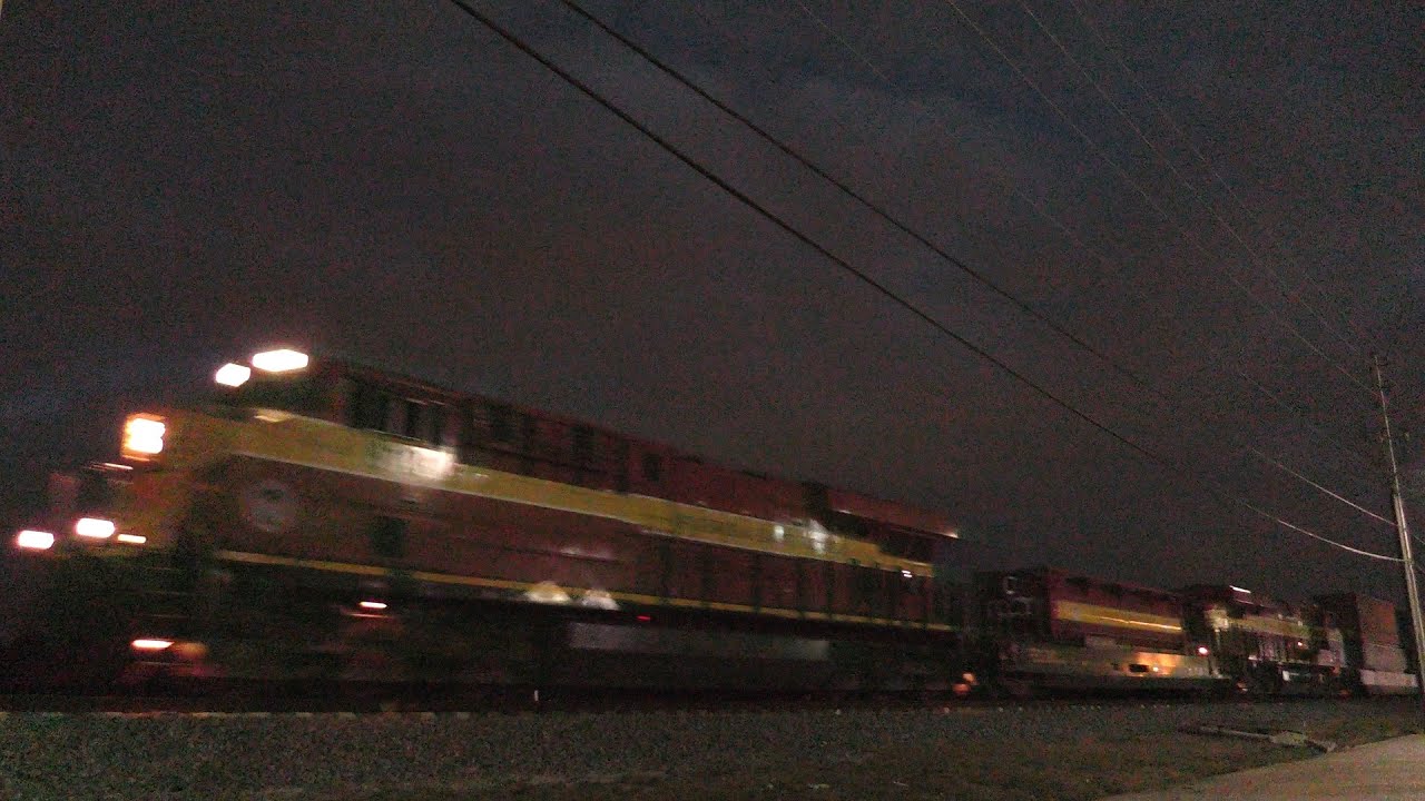 FEC 121-02 - 4/3/21 - 6:15am - Gregory Rd. - WPB, FL. - YouTube