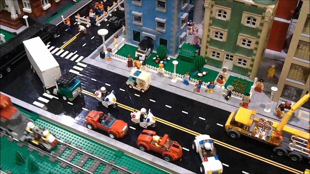 Lego City at Phx Comic Con - YouTube