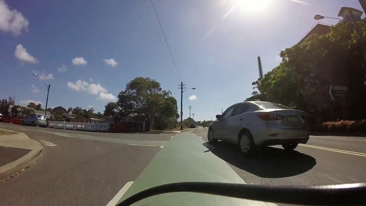 Same direction side swipe example on Lilyfield Road - YouTube