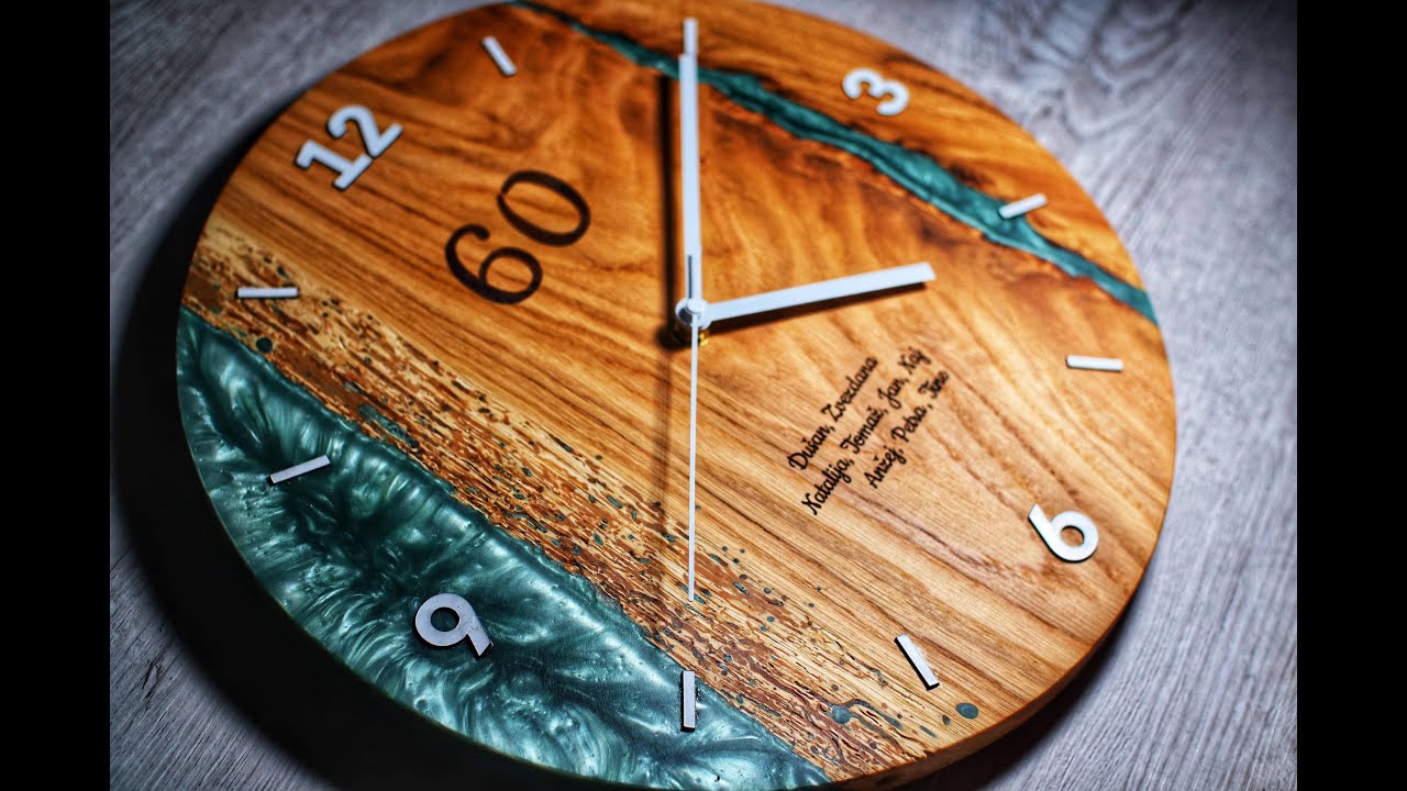 Crafting a Stunning Oak Wood Wall Clock with Emerald Green Epoxy Resin ...
