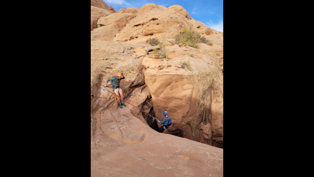 Beginner Friendly Canyoneering near Moab Utah - Rappelling Mediaeval ...