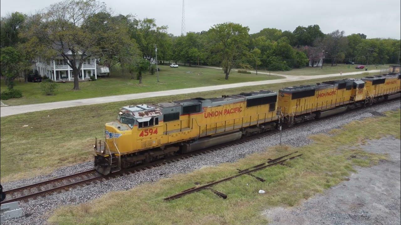 Southbound UP 4594/4089/4475, Mixed Freight Train, "Ennis Sub" Thornton, TX, 11-3-2022 - YouTube