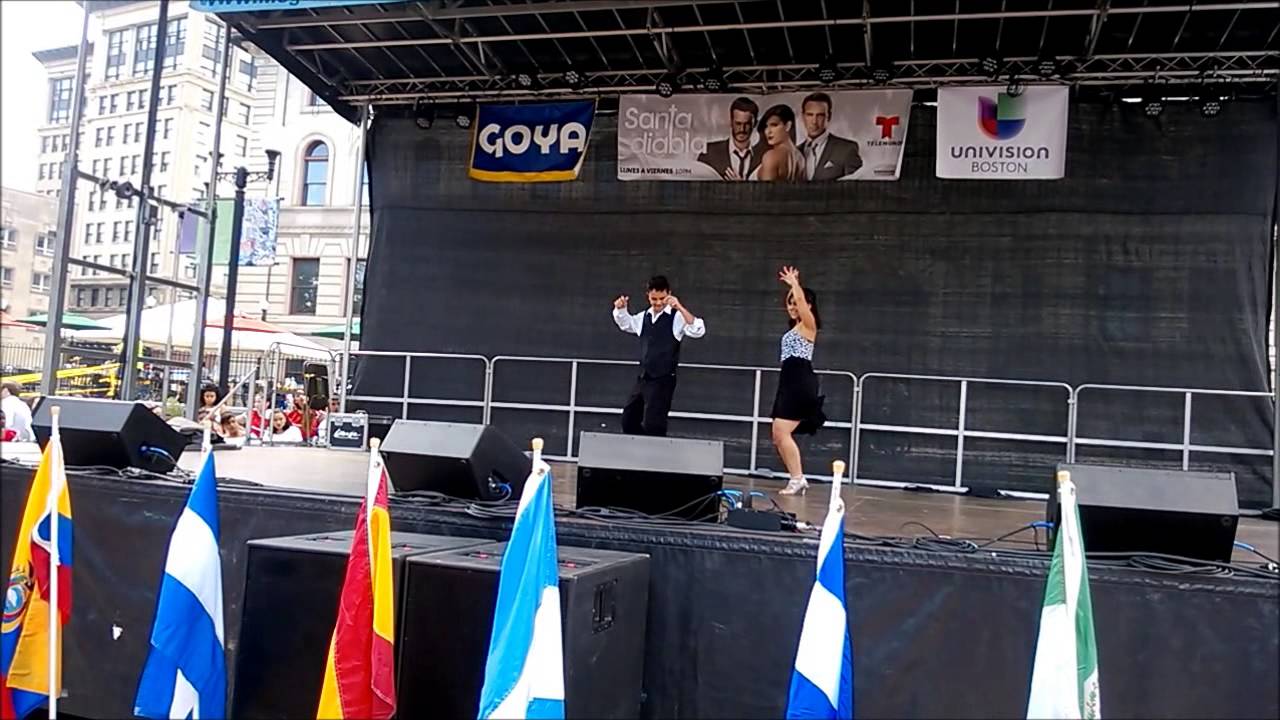 Mother and Son salsa dance routine - YouTube