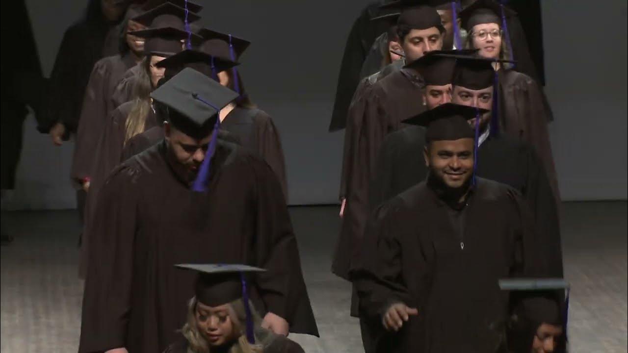 Collation des grades 2022 de l'École des sciences de la gestion (7) - YouTube