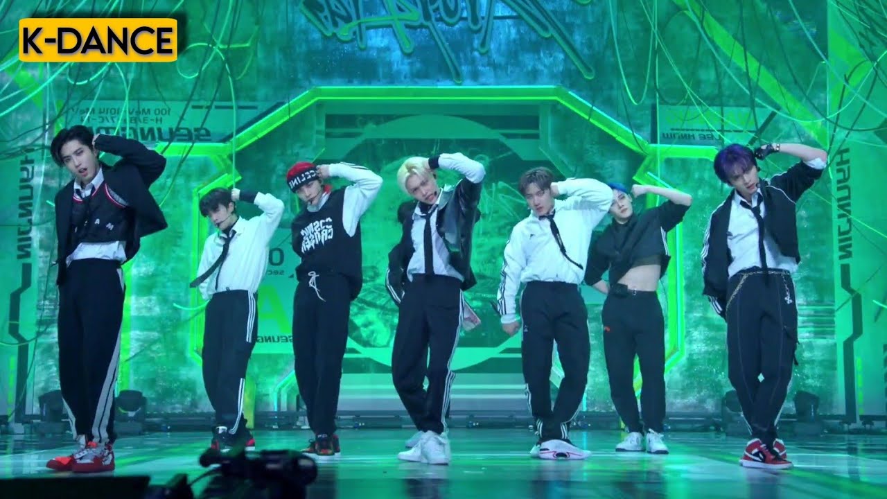 Stray Kids - 'MANIAC' Dance [MIRROR] - YouTube