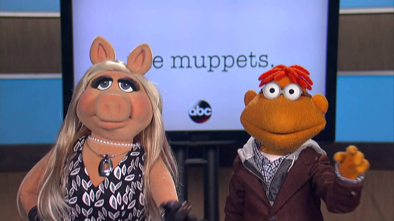 Beth Interviews Miss Piggy - YouTube
