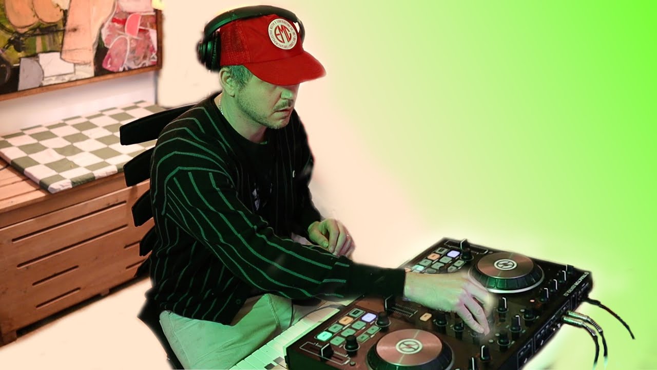 Late-Night Grooves: Hypnotic Deep House Mix 2024 - YouTube