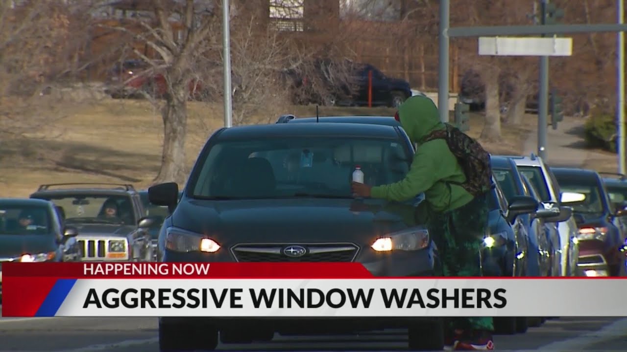 Drivers frustrated with aggressive window washers - YouTube