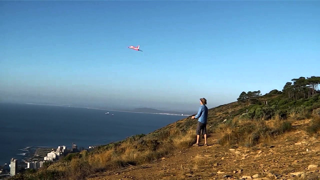 Slope soaring Signal Hill - YouTube