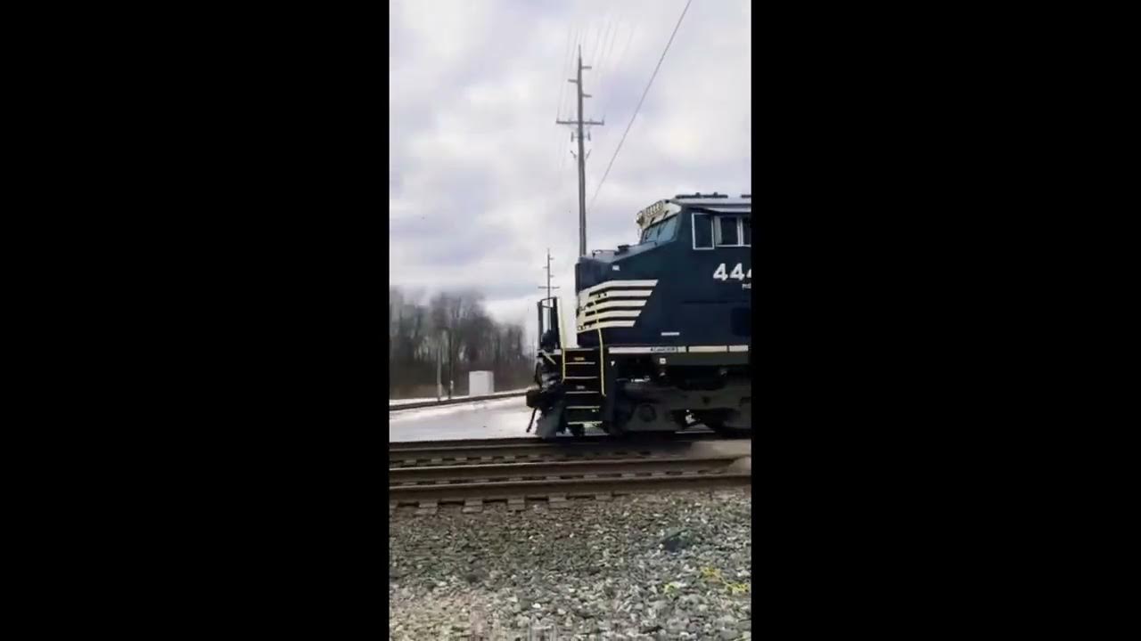 Re-Upload of NS 4444 & NS 9630 Leading an Intermodal - YouTube