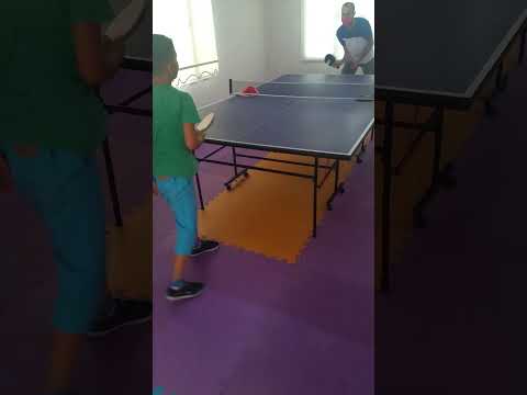 Uzmanindan masa tenisi