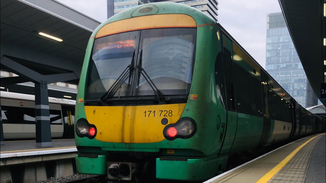 Class 171 Departs East Croydon - YouTube