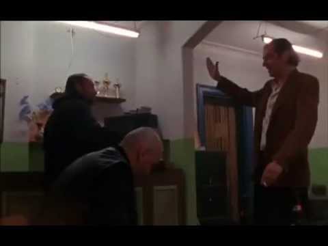 Pusher 1 Milo erklärt Franke wie man Tulumbe macht - YouTube