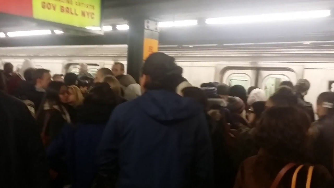 Bedford Avenue L train platform - morning rush hour - 3/1/2016 - YouTube