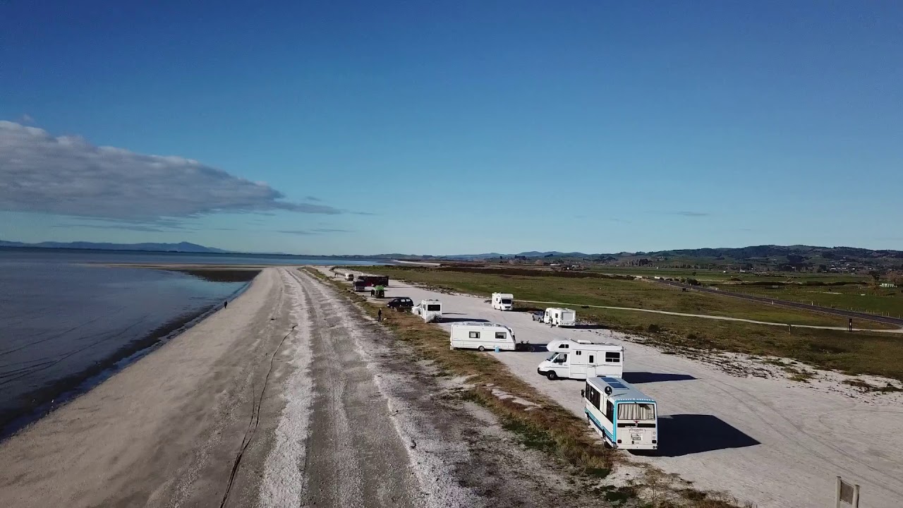 Ray's Rest Freedom Campsite - Miranda - New Zealand - YouTube