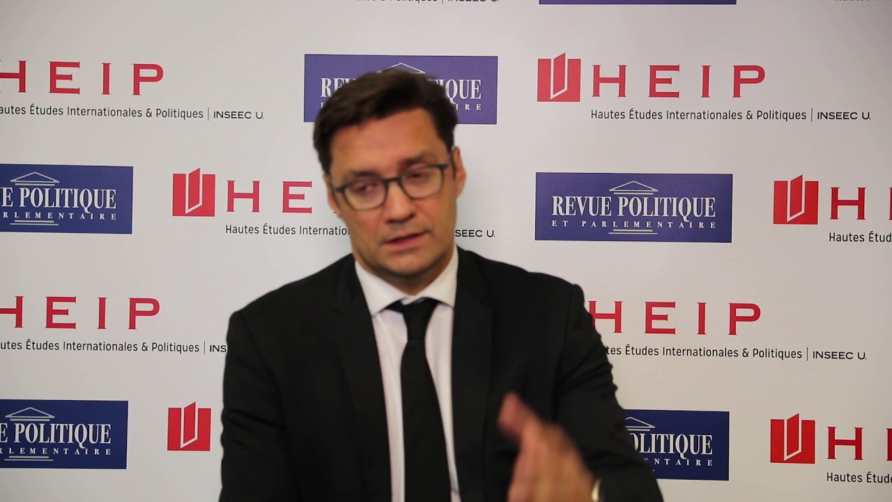 Entretien avec Robin Degron - YouTube