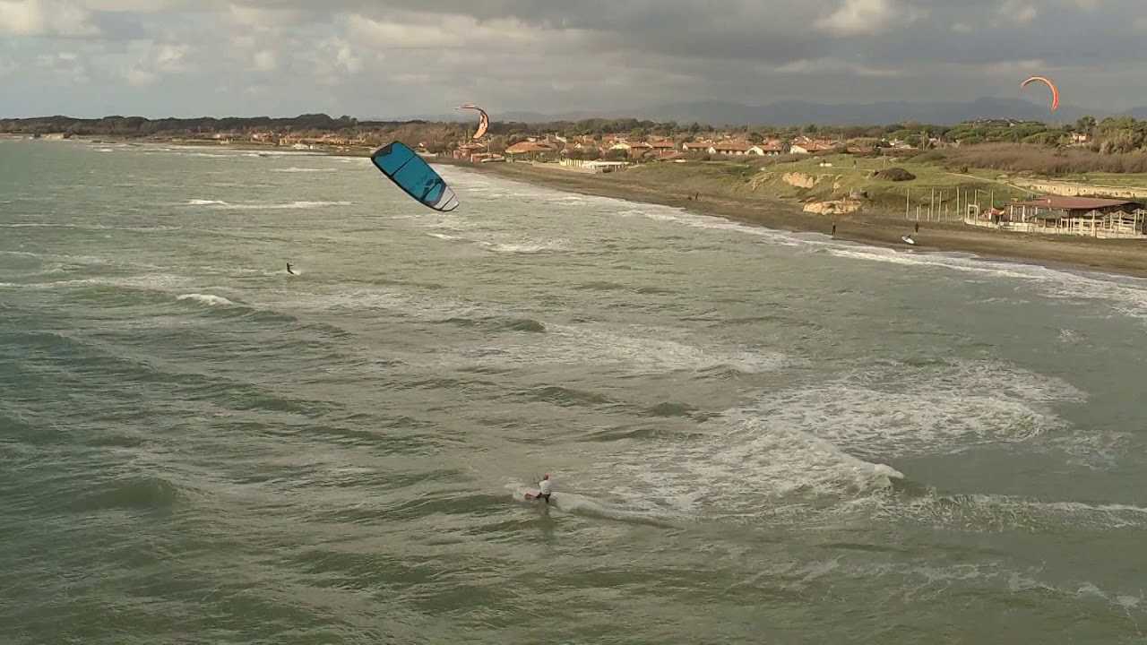 Another windy day (2019 12 01) - YouTube