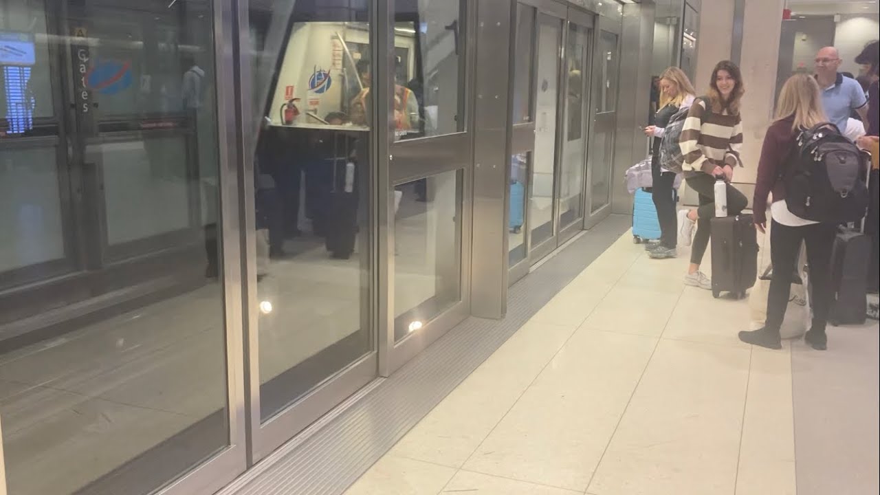 Washington Dulles Airport Tram - YouTube