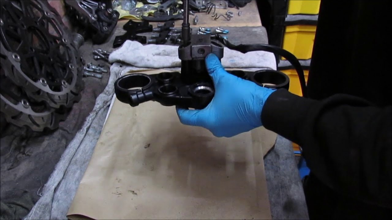 Suzuki Hayabusa - Part 60 - Reassembly of the front end Part 1 - YouTube