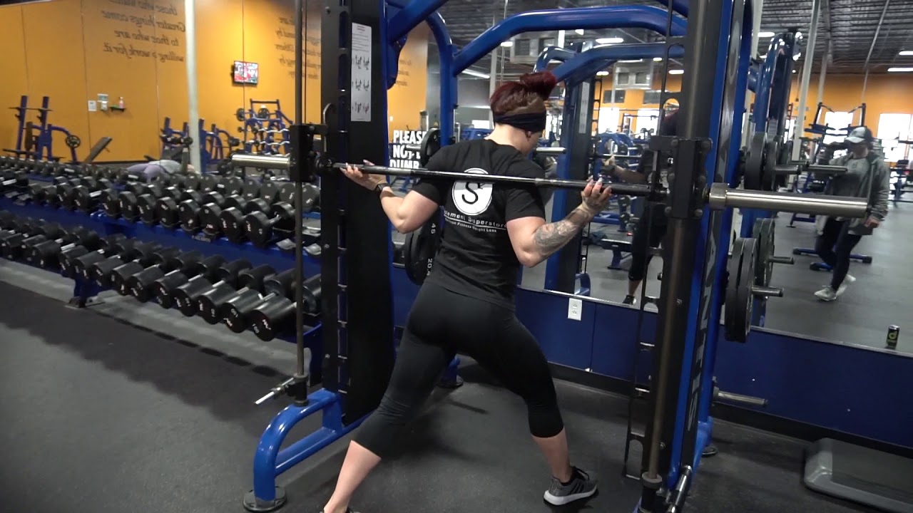 Smith Lunges (Glute Focused) - YouTube