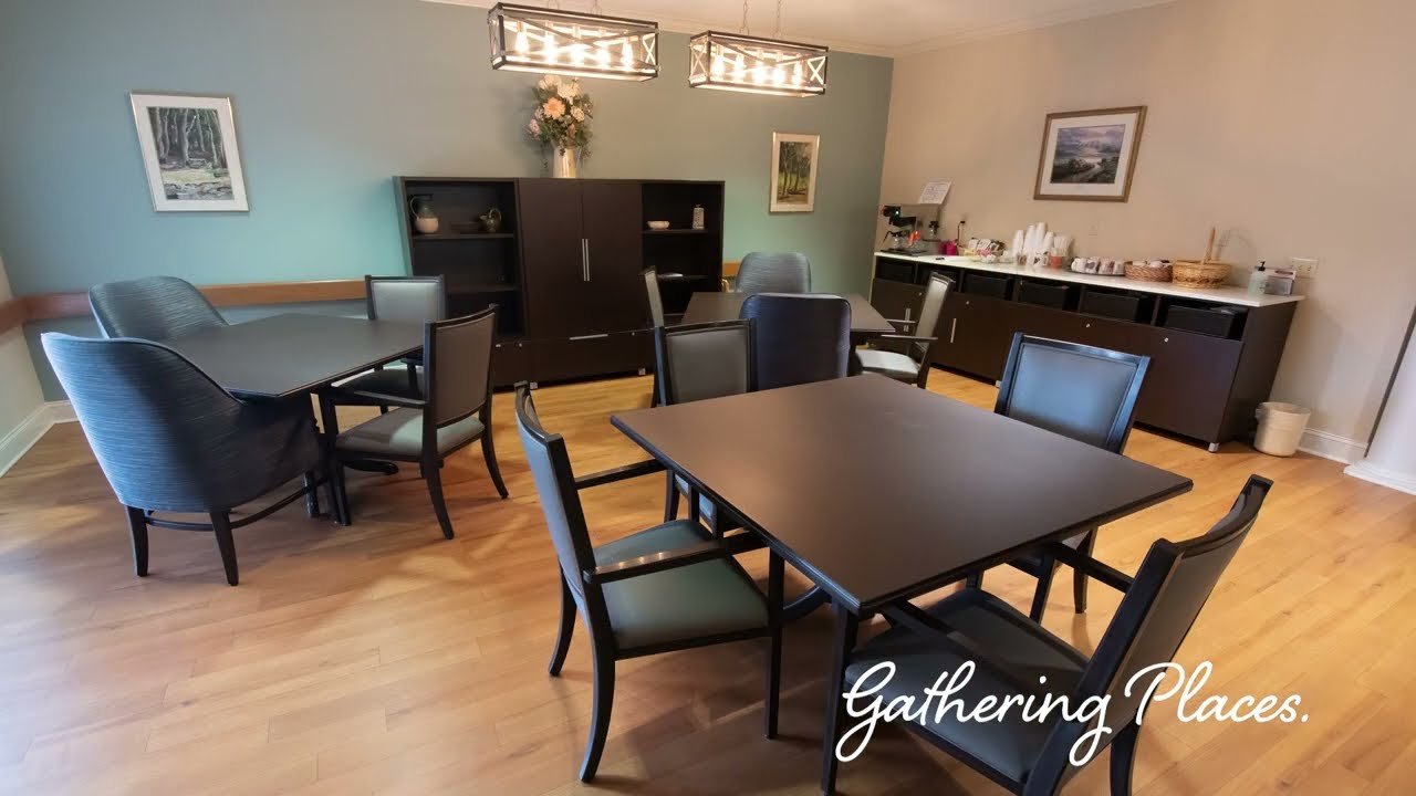A Visual Tour of Four Seasons Elizabeth House - YouTube