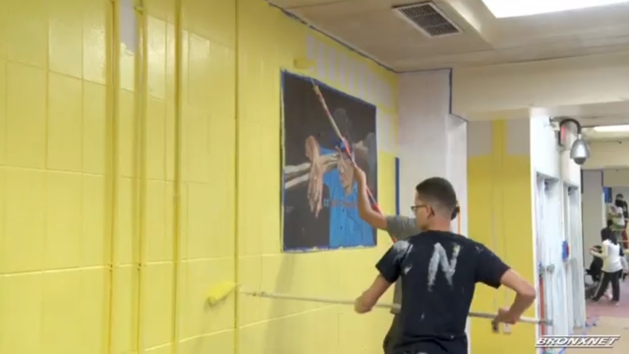 Publicolor Paint Club Mural Painting - YouTube