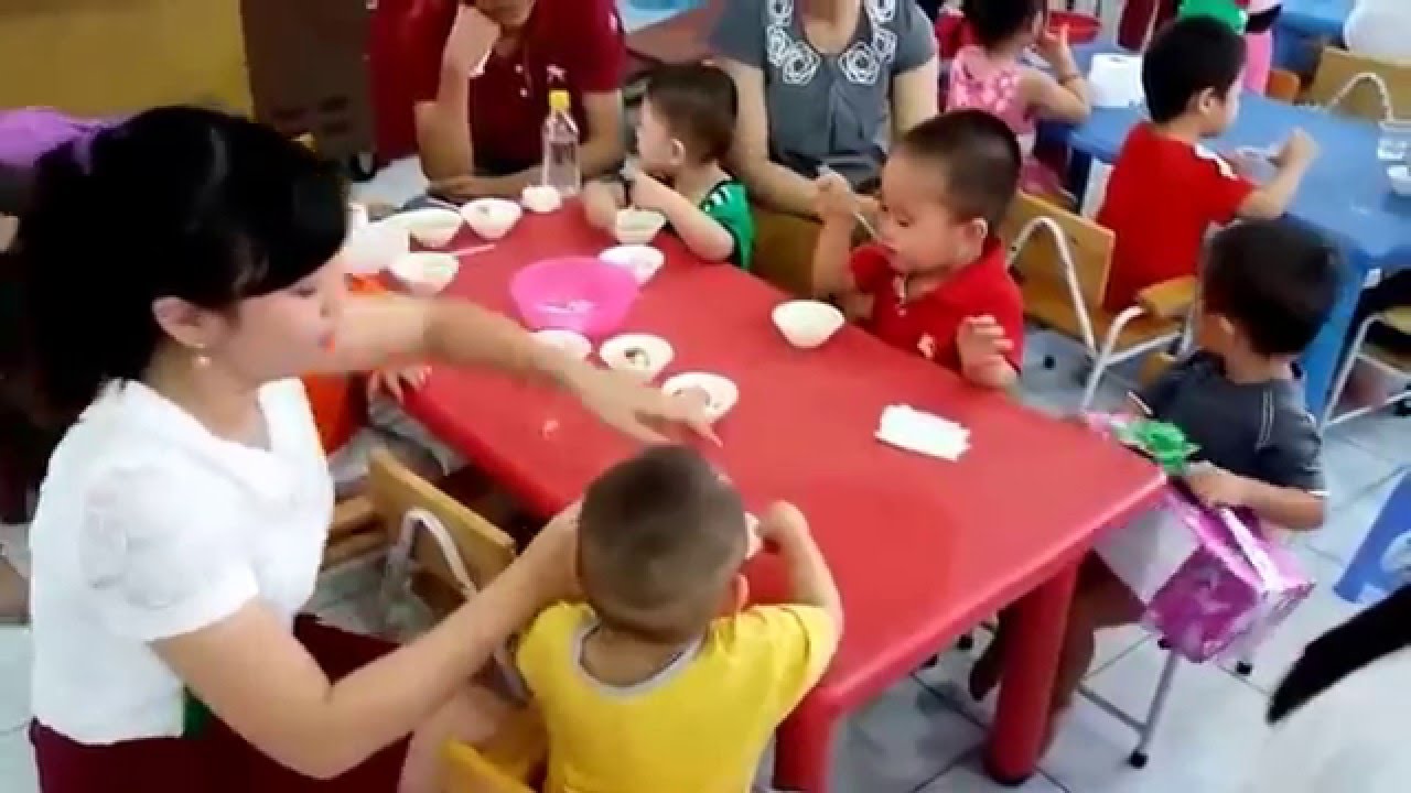 Xuan Mau Go Vap- Bé Ken Noel 2015. Trường Mầm non Kiddi Home - YouTube