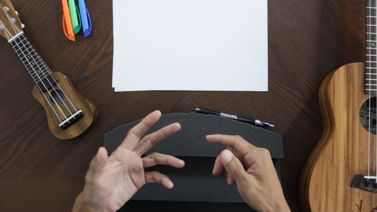 How to Hold Your Ukulele (Beginner Video) - YouTube