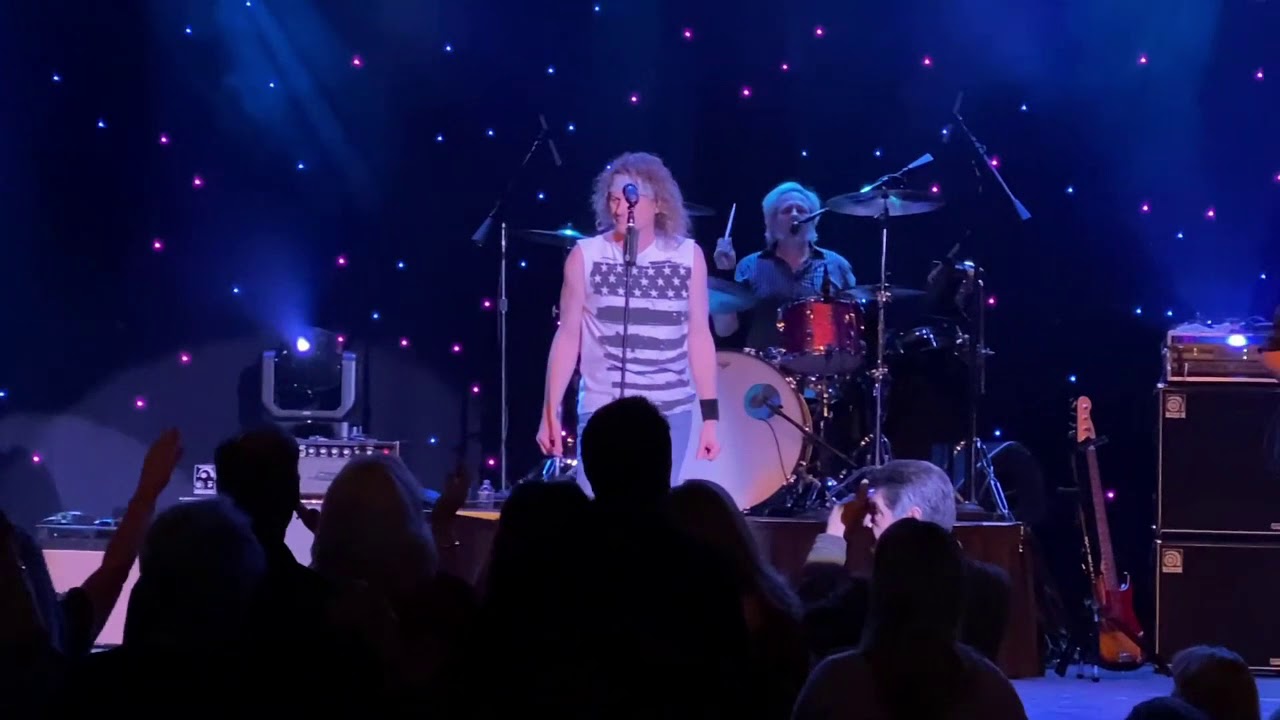 Cold As Ice Live! - YouTube