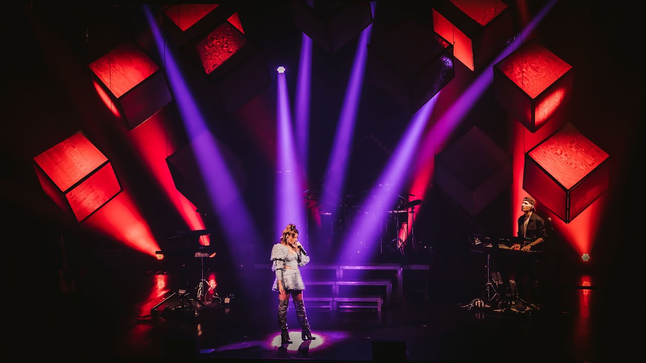 Carla - Teaser - Bim Bam Tour - YouTube