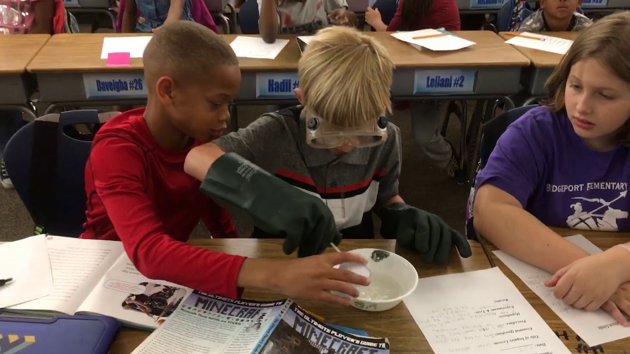 Boric Acid + Methanol = Green Fire Vortex! H3BO3 + 3CH3OH in RamZland!⚗ ...