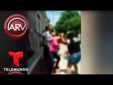 Mujeres se enfrentaron a golpes en calle de Barranquilla | Al Rojo Vivo | Telemundo