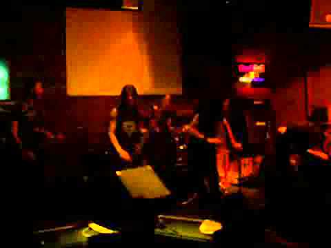 Tato Live Bar alsancak.