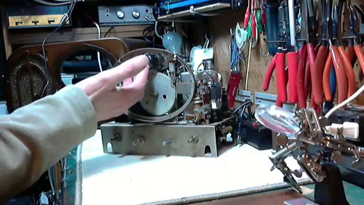 Simplex Antique Vacuum Tube Radio Video #21 - More on the Magic Eye ...