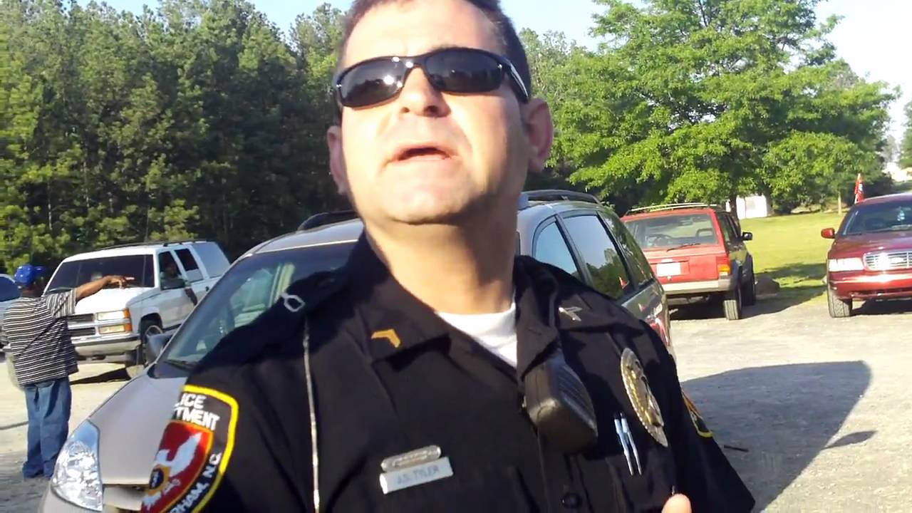 police mess wit inkwell 2 - YouTube