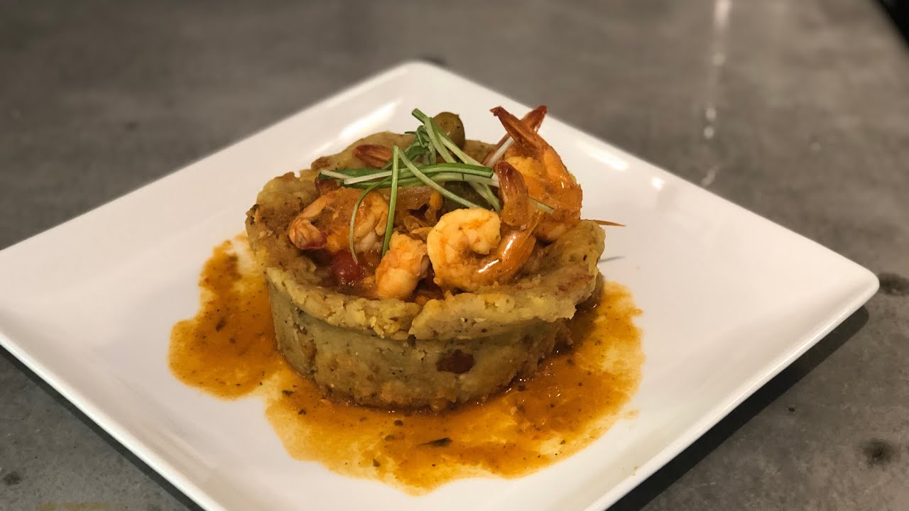 Mofongo con camarones en salsa criolla - YouTube