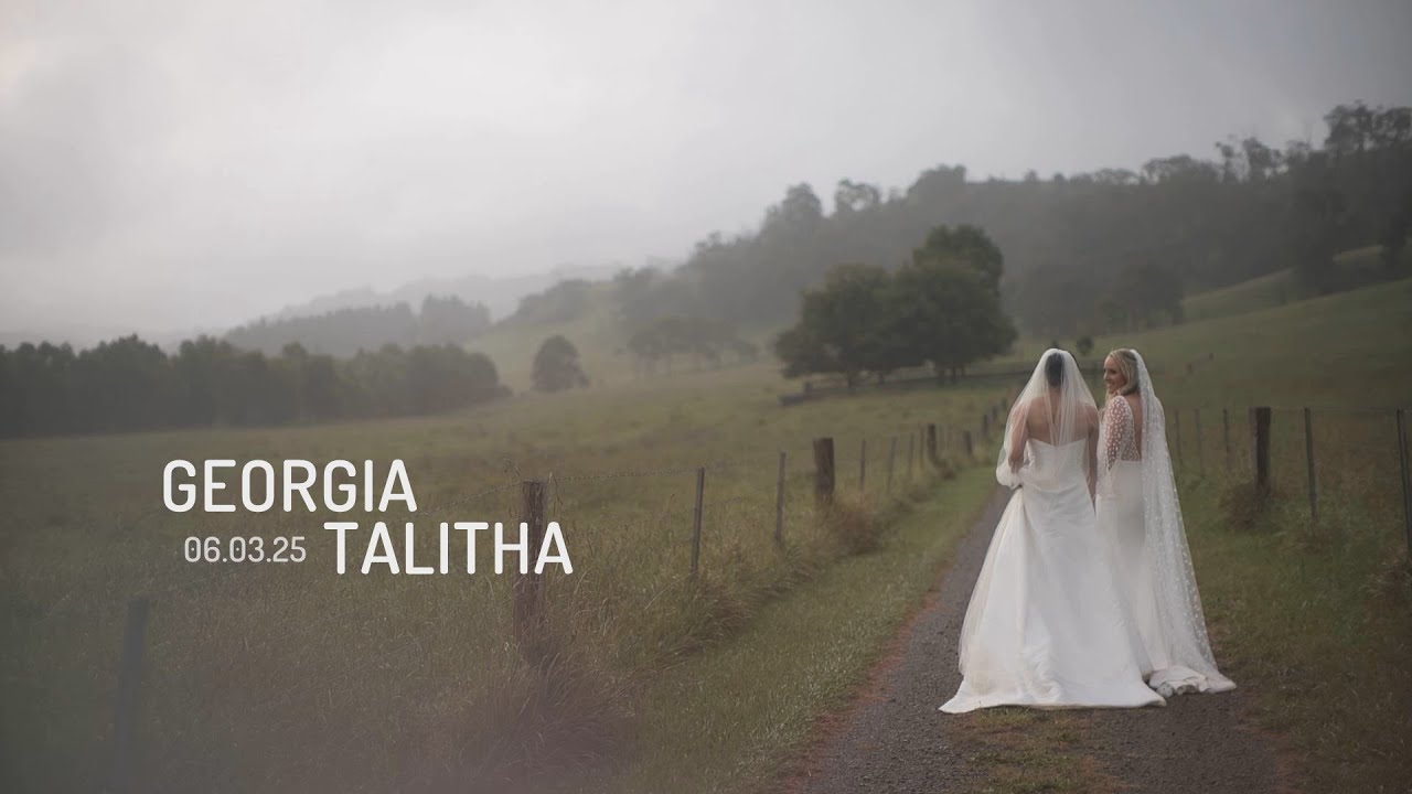 Georgia & Talitha’s Unforgettable Day at The Stables, Bendooley Estate ...