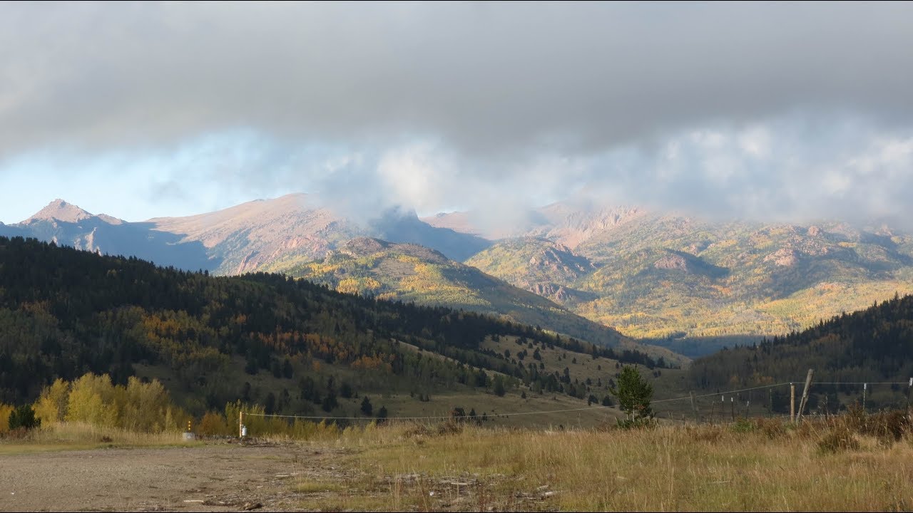 Victor Pass Fall Leaves and Mountain Clouds Time-lapse - YouTube