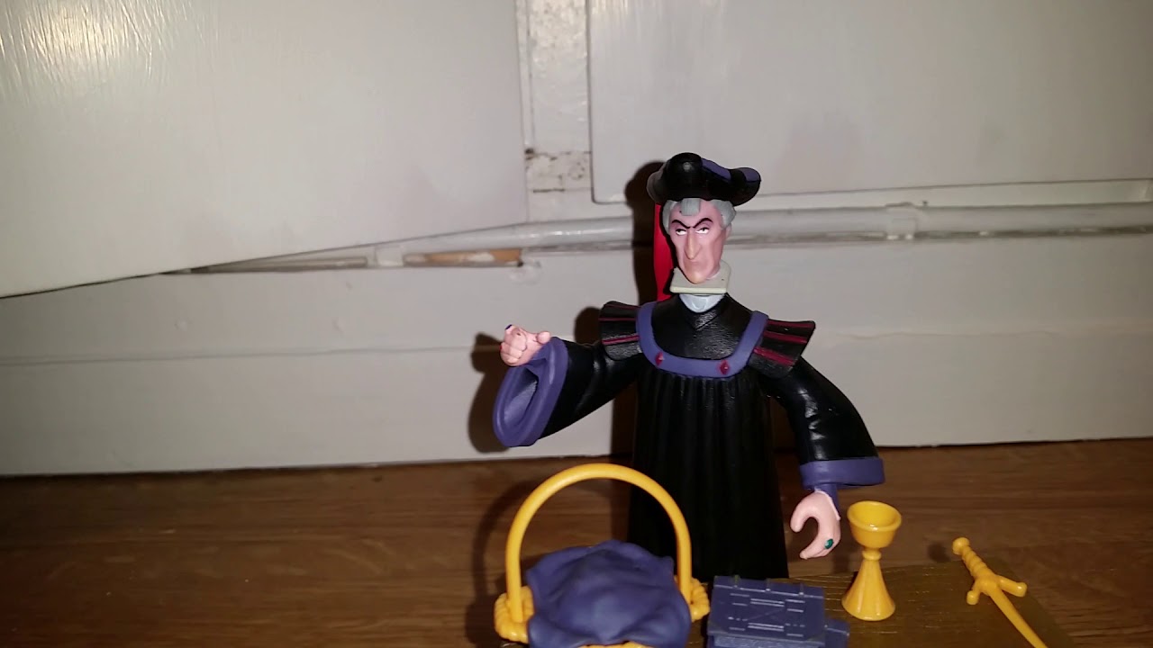 Disney'sThe Hunchback of Notre Dame Frollo action figure REVIEW - YouTube