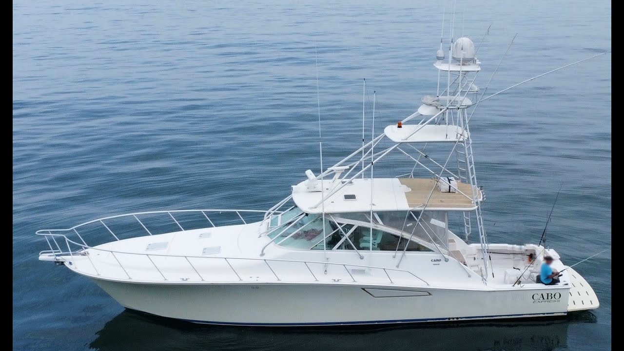 Cabo 52 Express Videotour - YouTube